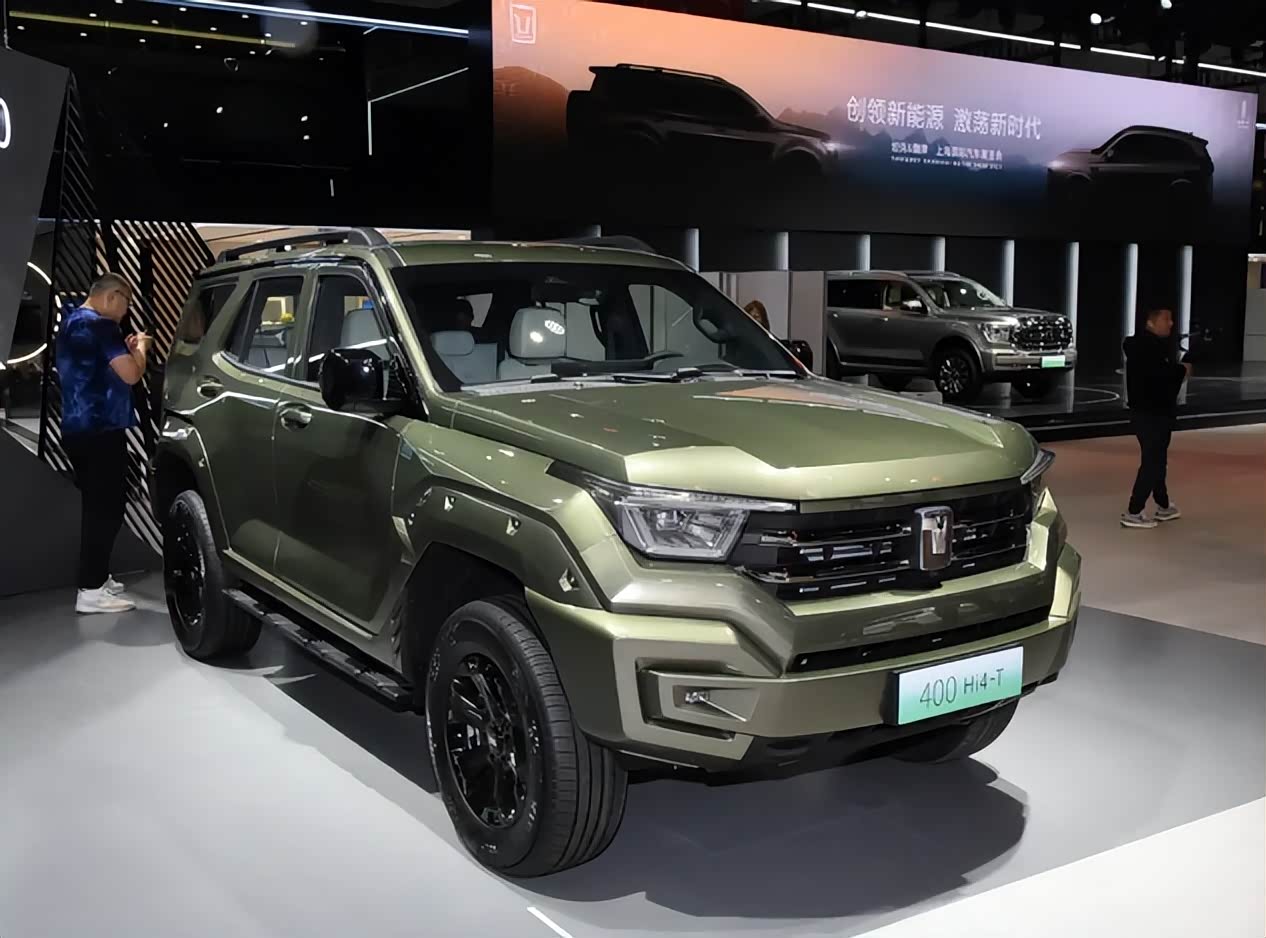 机甲风外观，还有Hi4-T越野超混架构，坦克400 PHEV亮相上海车展_车家号_发现车生活_汽车之家