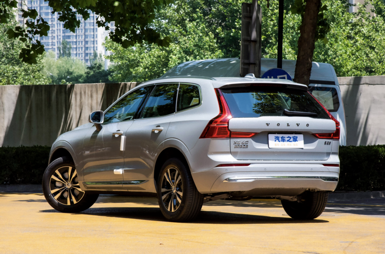 30万豪门中型SUV对决！沃尔沃XC60对比奥迪Q5L_车家号_发现车生活_汽车之家