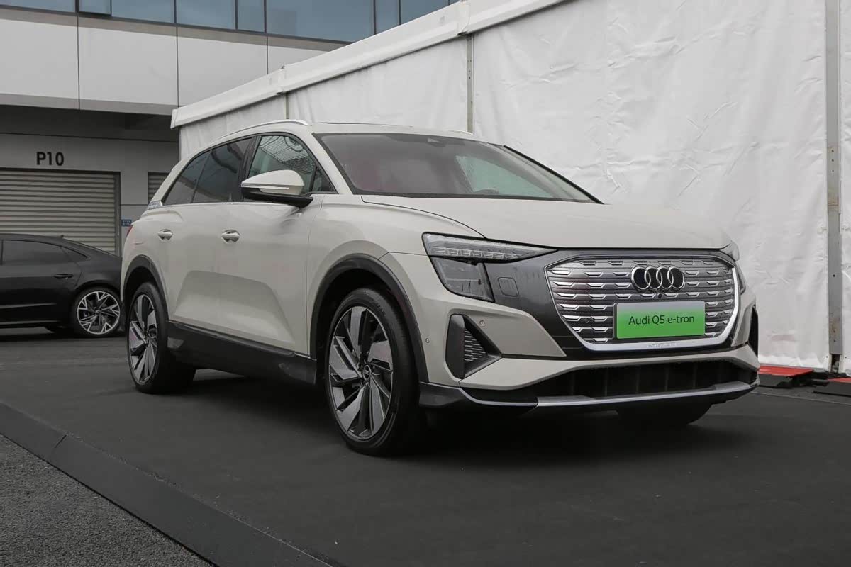 豪华中大型纯电SUV，奥迪Q5etron亮相上海车展，30万级就选它_车家号_发现车生活_汽车之家