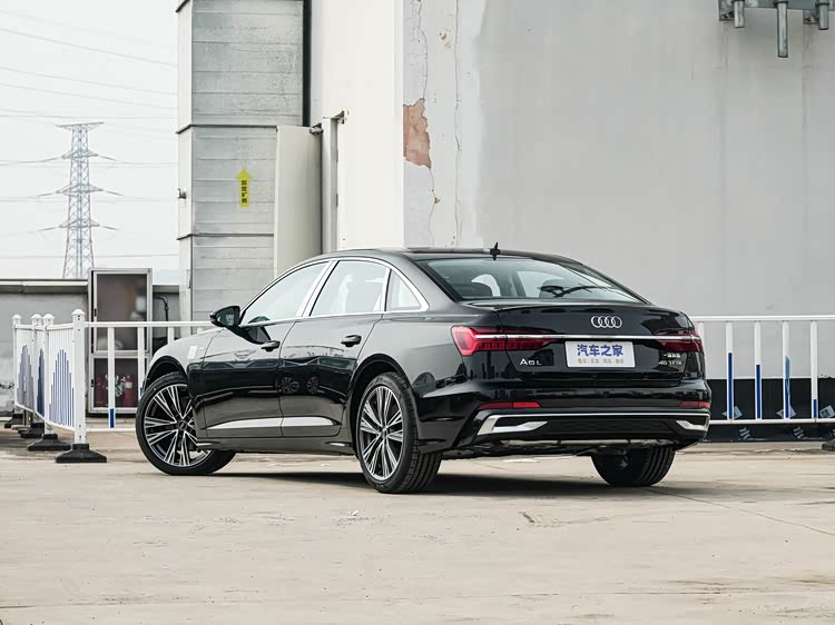 【文章】全新2025款奥迪A6L版本实拍，45.49万起，前排座椅通风舒适升级_车家号_汽车之家
