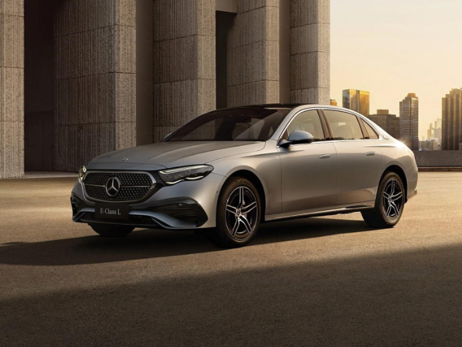 奔驰E级2025款改款来袭！2.0T+48V轻混，10种配置任选，内饰科技_车家号_发现车生活_汽车之家