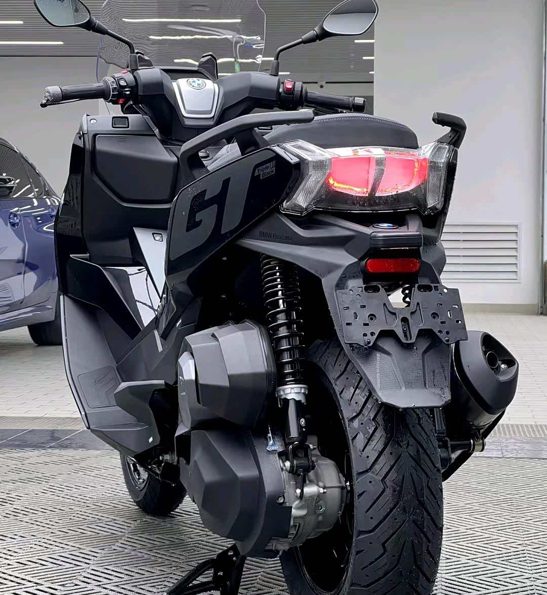 【文章】数字化设计更炫酷，动力澎湃，实拍宝马C400GT_车家号_汽车之家