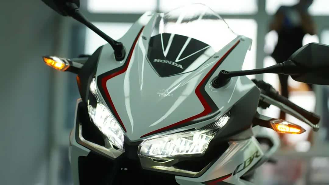 本田CBR400R试驾报告，更适合通勤的高颜值跑车_车家号_发现车生活_汽车之家