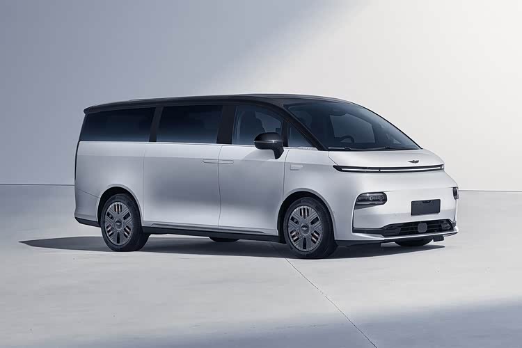 吉利高端纯电MPV图片曝光，新车代号或为“L380”_车家号_发现车生活_汽车之家