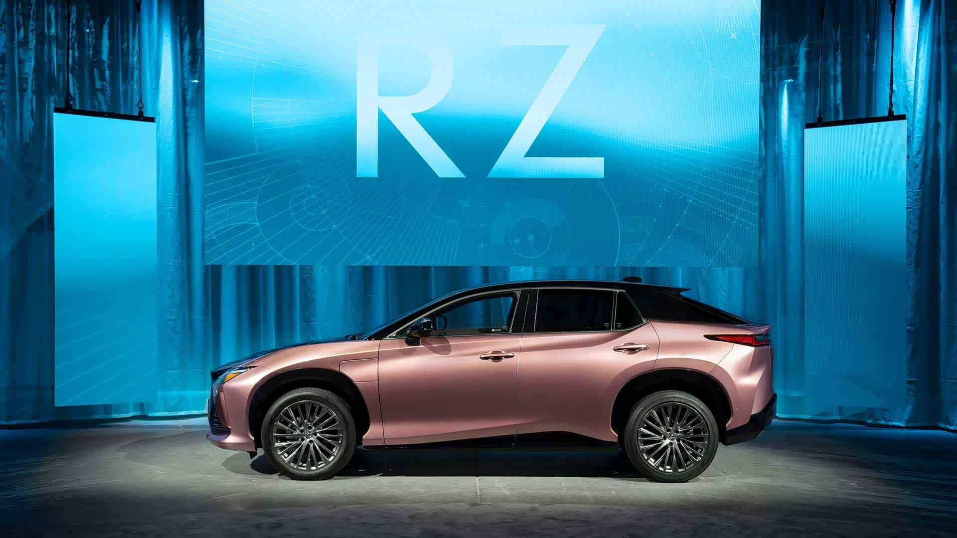 【文章】定位紧凑型纯电SUV 雷克萨斯RZ正式发布 公路闪电真的用电了_车家号_汽车之家