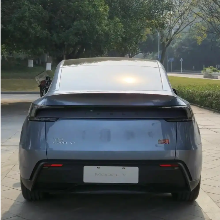 特斯拉Model Y新车型E80要来了！15万起，配置简化续航仍超500km_车家号_发现车生活_汽车之家