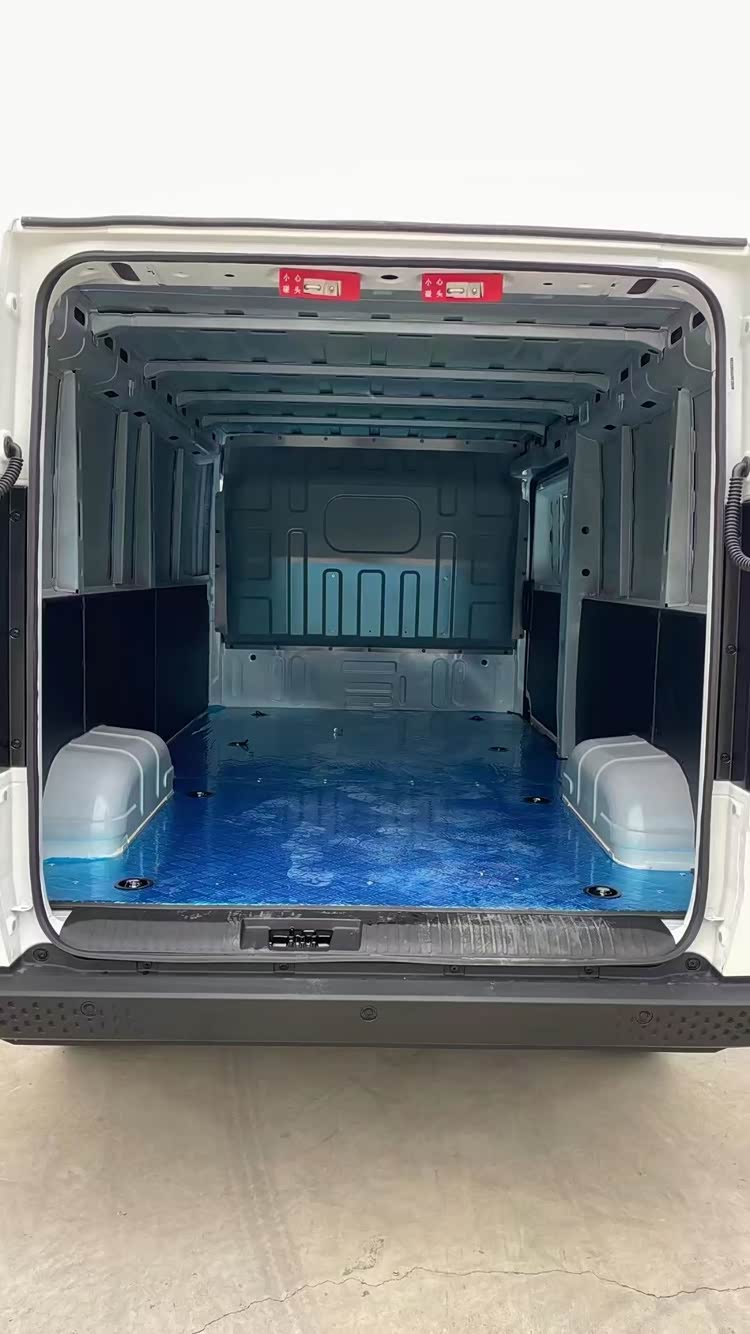 SRM鑫源E3L，一寸长一寸强—更能装， 7m³超大货厢随便装！_车家号_发现车生活_汽车之家