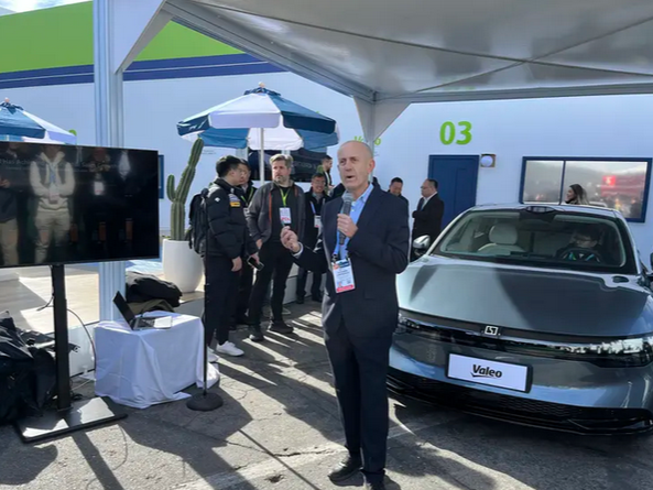 CES 2024：ZEEKR 007亮相 将与英特尔共同打造下一代智能座舱_车家号_发现车生活_汽车之家