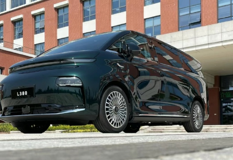 廉价版MEGA？吉利全新MPV：L380来了！_车家号_发现车生活_汽车之家