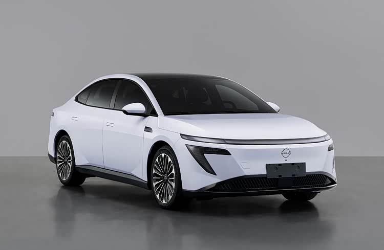 东风日产N7配备百万级大沙发及8295P芯片，预估售价15-20万！_车家号_发现车生活_汽车之家