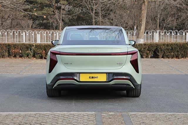 红旗EH7上市，最高纯电续航820公里，售价22.98-30.98万元_车家号_发现车生活_汽车之家
