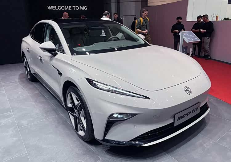换标版的飞凡F7，上汽名爵MG9 EV亮相日内瓦车展_车家号_发现车生活_汽车之家