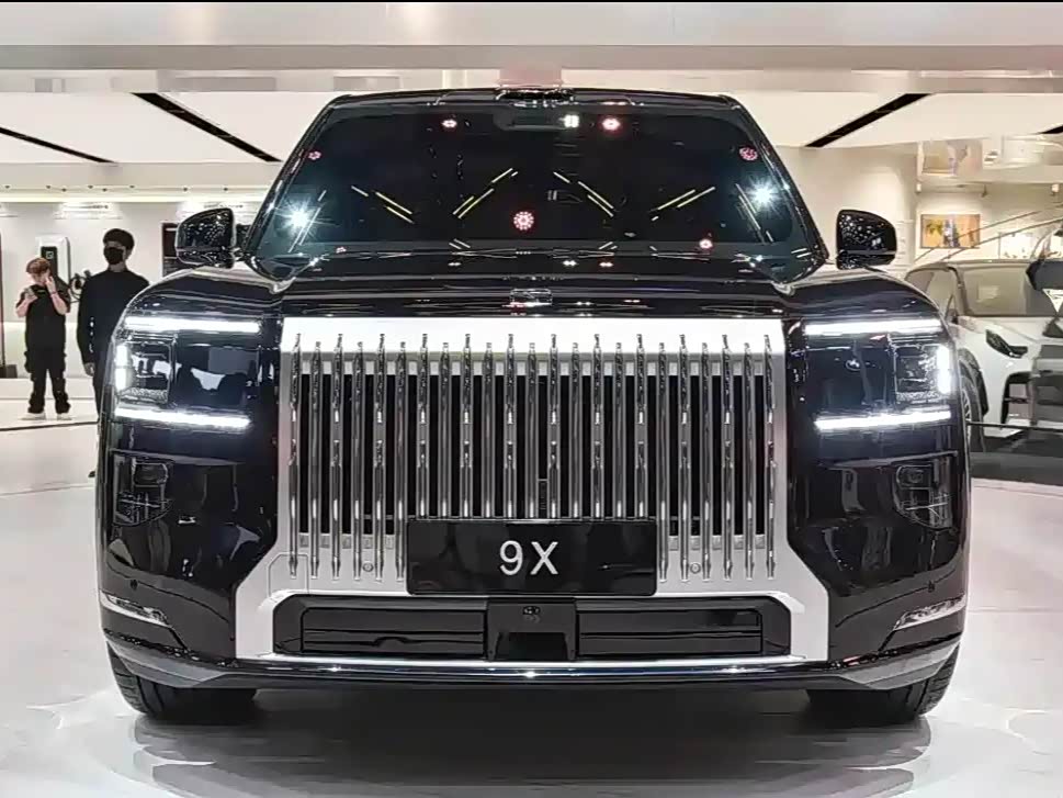 极氪9X技术解密：900V高压混动+3秒破百+黑武士版本_车家号_发现车生活_汽车之家