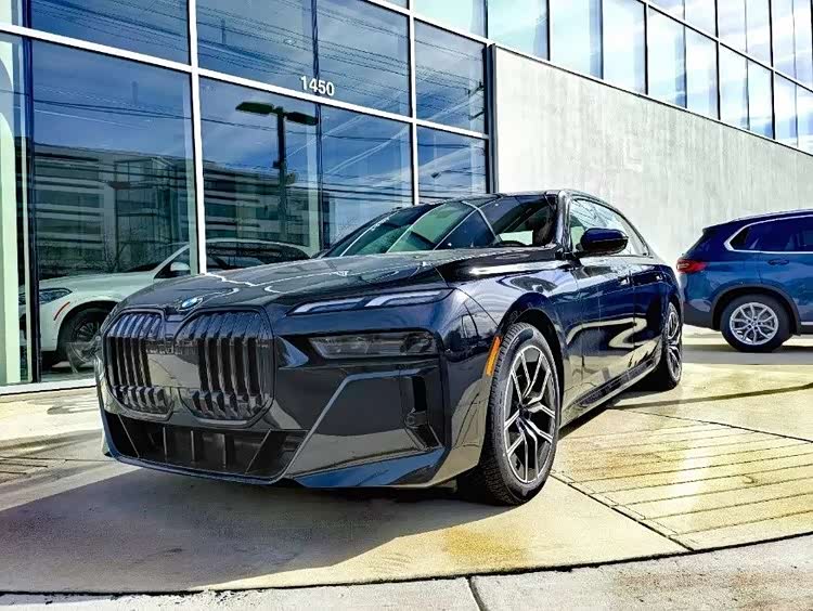 【文章】售价近200万！为什么宝马M760Le是一款真正意义上的好车？_车家号_汽车之家