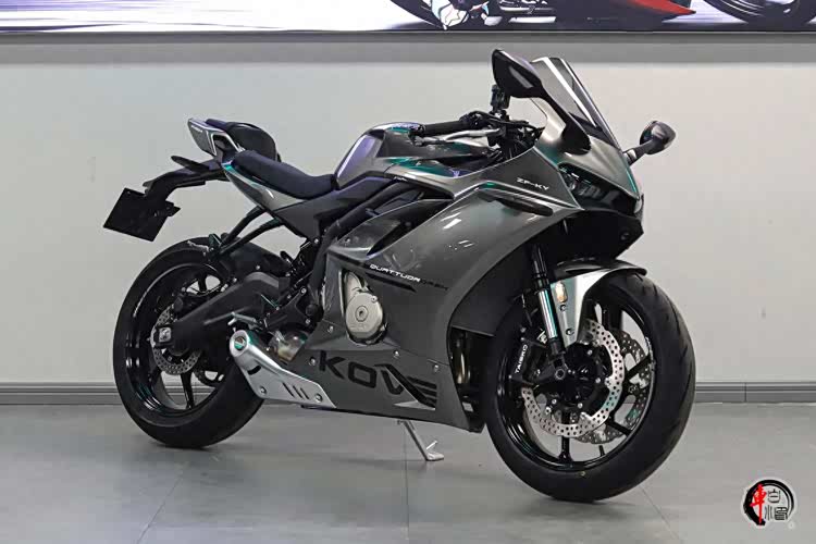 动力升级+硬核车架，凯越450RR-曼岛版：三万元级四缸仿赛技术流_车家号_发现车生活_汽车之家