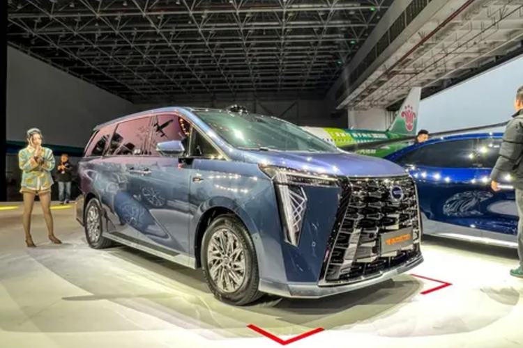 【文章】传祺向往M8实车亮相，搭华为乾崑智驾+鸿蒙座舱，竞争腾势D9！_车家号_汽车之家