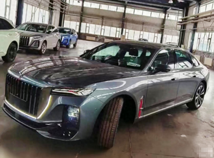 与奥迪A6L同级，2024款“红旗H9”实车图曝光，动力系统更丰富_车家号_发现车生活_汽车之家