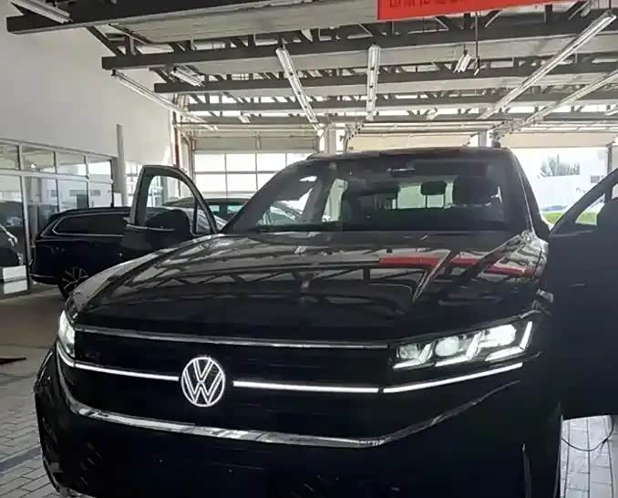 2025款大众途锐震撼进店！3.0T+8AT+四驱动力，外观动感十足！_车家号_发现车生活_汽车之家