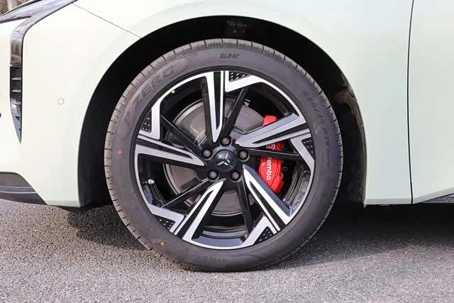 红旗EH7上市，最高纯电续航820公里，售价22.98-30.98万元_车家号_发现车生活_汽车之家