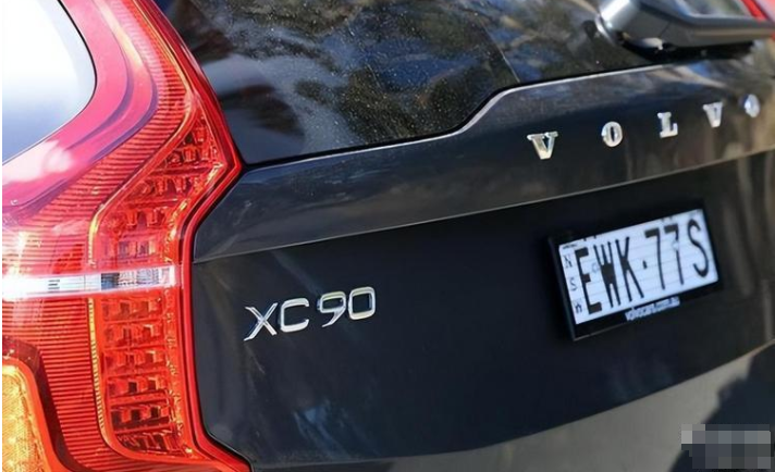 全新一代“沃尔沃XC90”曝光！搭2.0T+四驱，预计下半年上市开售_车家号_发现车生活_汽车之家