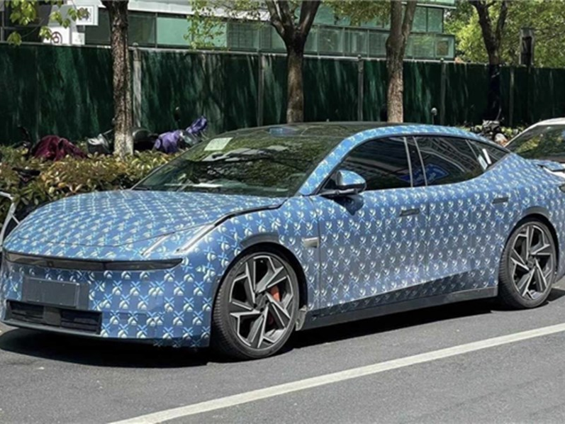 领克E371曝光！首款纯电轿车亮相，与极氪001共享平台_车家号_发现车生活_汽车之家