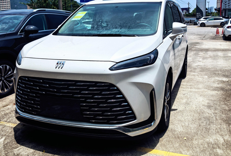 全新别克GL8陆上公务舱实车到店，内外看齐GL8陆尚，配2.0T+独悬_车家号_发现车生活_汽车之家