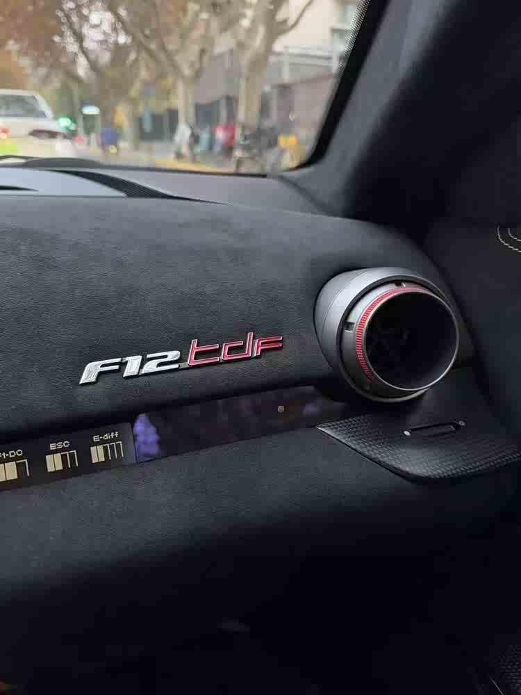 法拉利F12 TDF：赛道基因与艺术美学的终极融合_车家号_发现车生活_汽车之家