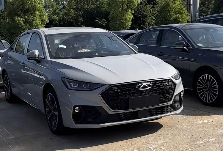 【文章】13万起售！艾瑞泽8 PRO 2.0T实车亮相，261马力+高配科技配置_车家号_汽车之家