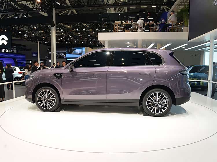 采用标准家族设计，疑似零跑B01谍照曝光_车家号_发现车生活_汽车之家