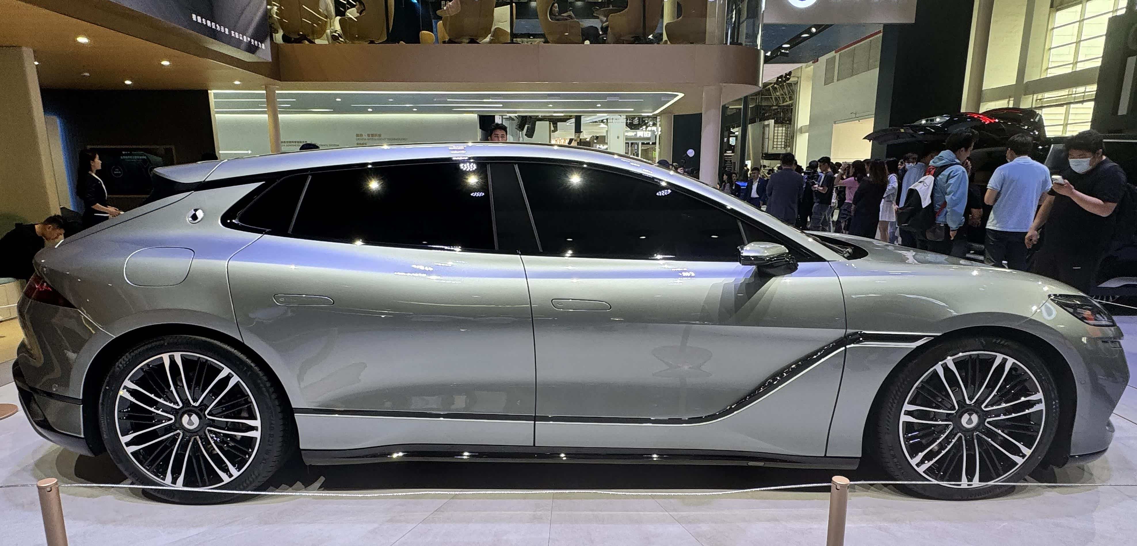 别人在模仿，我们在创造，世界GT级轿车新标杆当属中国腾势Z9GT!_车家号_发现车生活_汽车之家