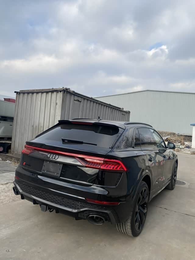 24款加版奥迪RSQ8 600匹的动力从容优雅 现车169.8万_车家号_发现车生活_汽车之家