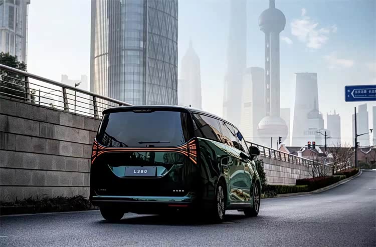【文章】提供6/8座布局可选，吉利翼真L380官图发布，续航650公里_车家号_汽车之家