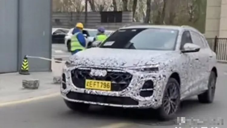 【文章】新一代奥迪Q5L谍照曝光！隐藏门把手+双大屏内饰+2.0T 48V轻混！_车家号_汽车之家