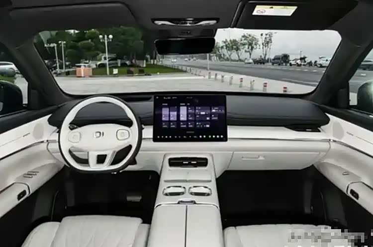 【文章】长安启源Q07更多图片亮相，悬浮车顶+DLP大灯，搭1.5L/T插混动力_车家号_汽车之家