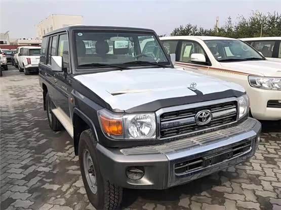 24款酷路泽LC76自动挡男人的越野利器，硬派风范全解析_车家号_发现车生活_汽车之家