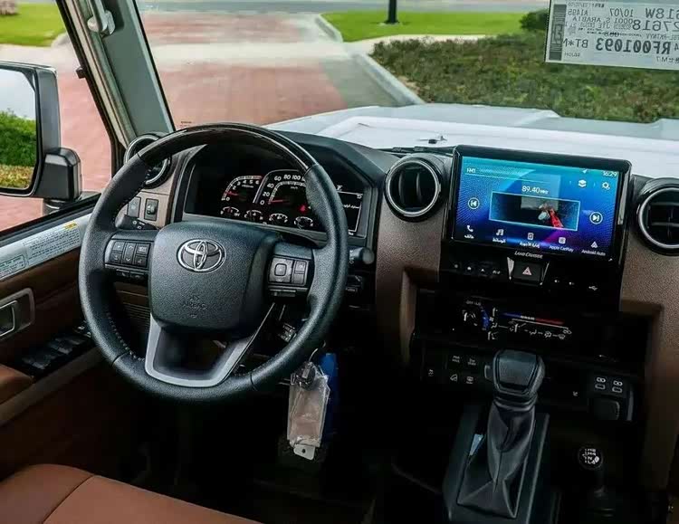 【文章】实拍2024款陆巡LC76，造型方正，搭载4.5T柴油引擎，动力媲美大G_车家号_汽车之家