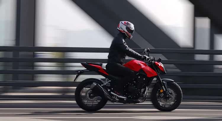 【文章】本田新款CB400F正式上市!售价33000元，外观优化配置升级_车家号_汽车之家