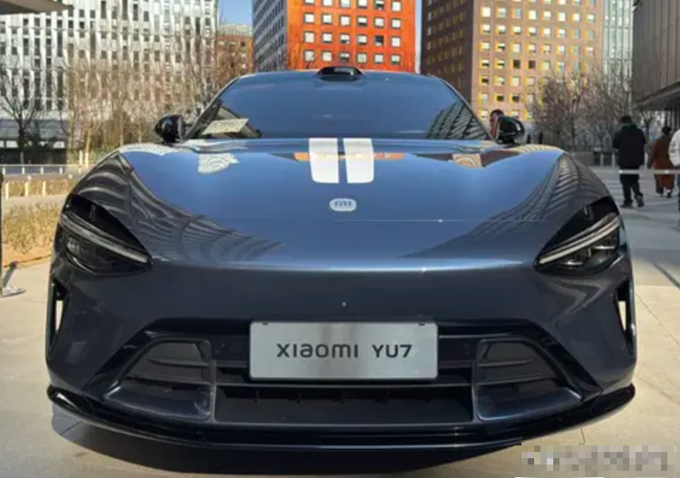小米YU7更多高清实车图曝光！续航超800km，竞争特斯拉Model Y！_车家号_发现车生活_汽车之家