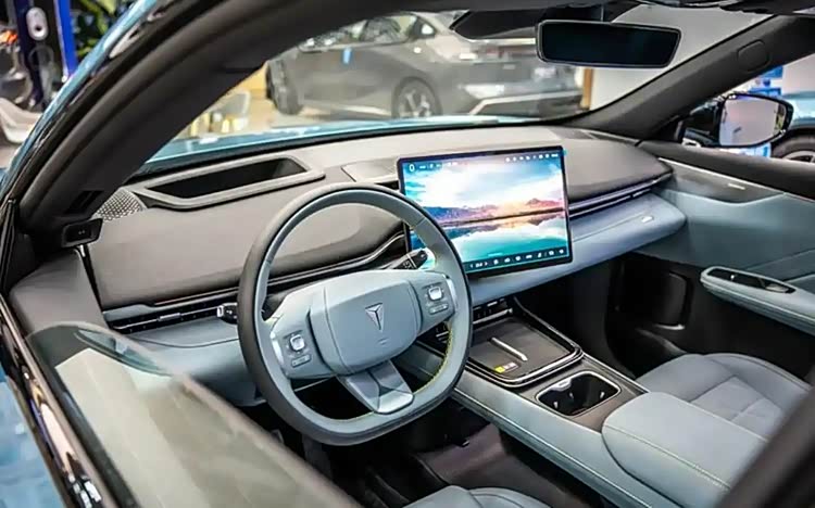 深蓝S05配备NOA智驾，510KM续航+大空间，性价比爆表！_车家号_发现车生活_汽车之家