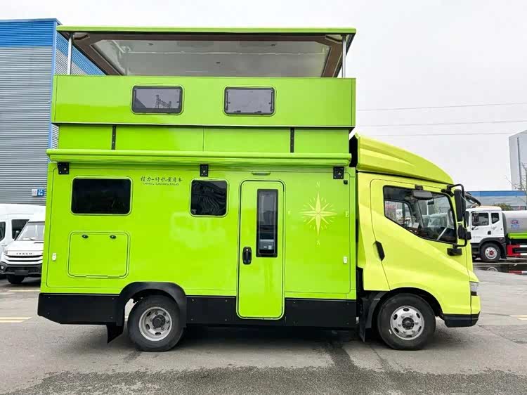 【文章】程力轩航 · 比亚迪T5DM升顶房车 6座布局 自带360°观景“阁楼”_车家号_汽车之家