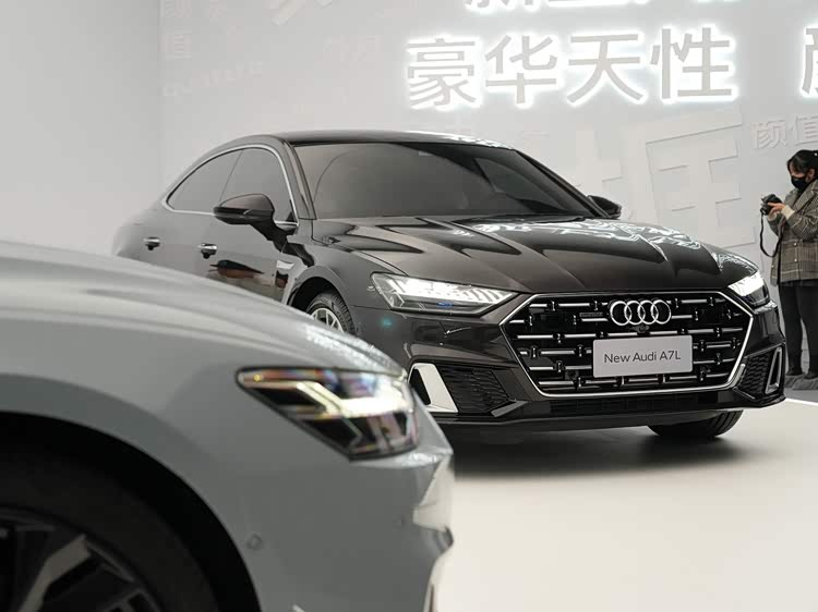新上汽奥迪A7L携RS套件竞速版正式亮相！_车家号_发现车生活_汽车之家