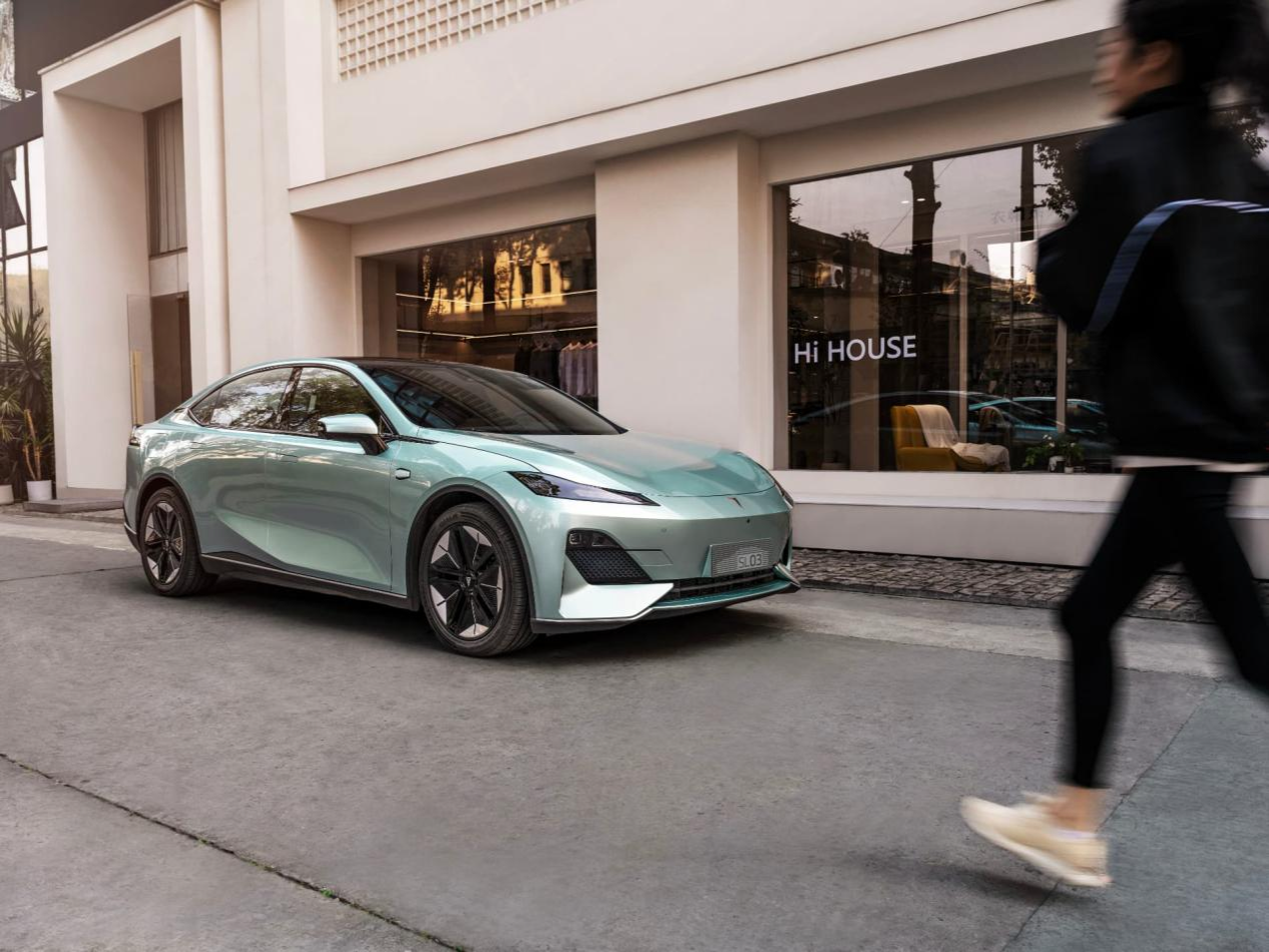 秦PLUS DM-i对比深蓝SL03：看两款混动轿车谁更全能？_车家号_发现车生活_汽车之家