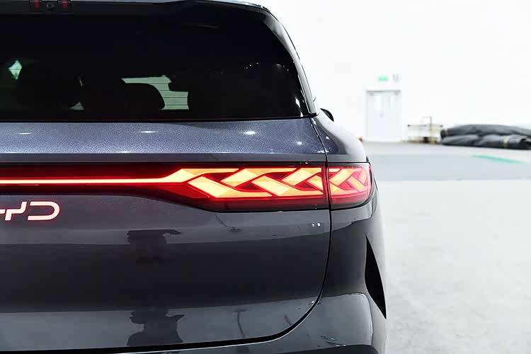 比亚迪唐L登场：双电机580kW，3.9秒加速, 舒适便捷全搞定！_车家号_发现车生活_汽车之家