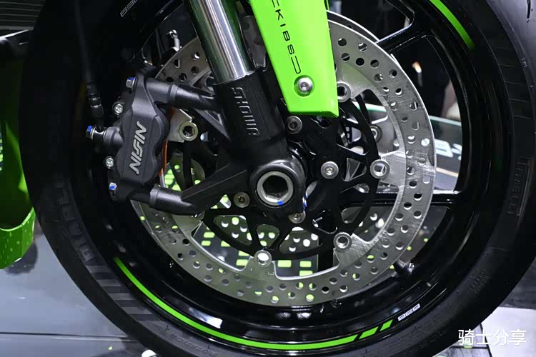 售价10.98万元川崎ZX-6R上市!采用全新外观，搭载四缸引擎_车家号_发现车生活_汽车之家