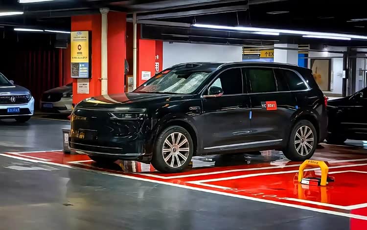 【文章】问界M8强势来袭！华为ADS3.0加持，5-6座布局+1.5T增程系统_车家号_汽车之家