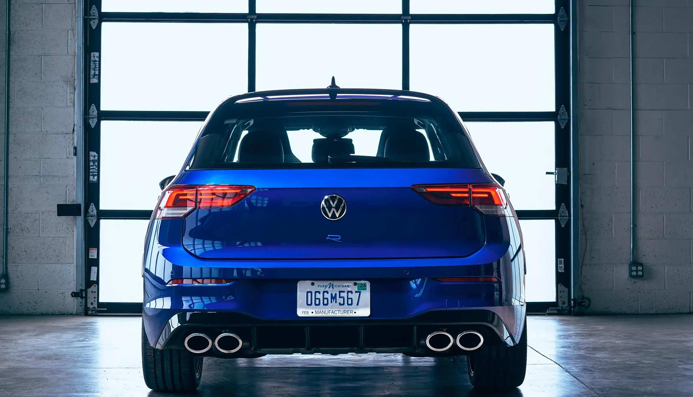 起步超30万！新款大众高尔夫R实车曝光，内饰终于开窍了_车家号_发现车生活_汽车之家