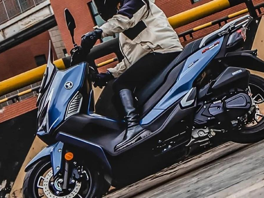 【无极 SR150GT 无极_无极 SR150GT_汽车之家】