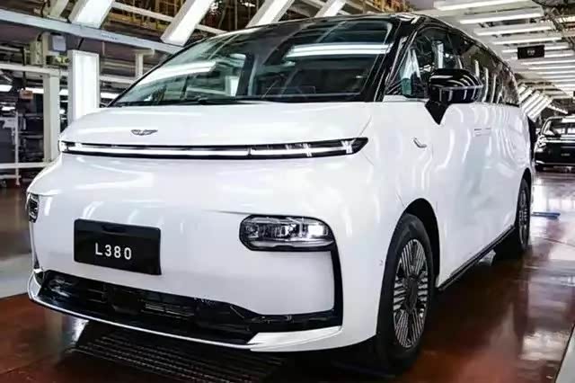 网传售价40万左右？吉利LEVC翼真L380实车图曝光，将于3月底上市_车家号_发现车生活_汽车之家