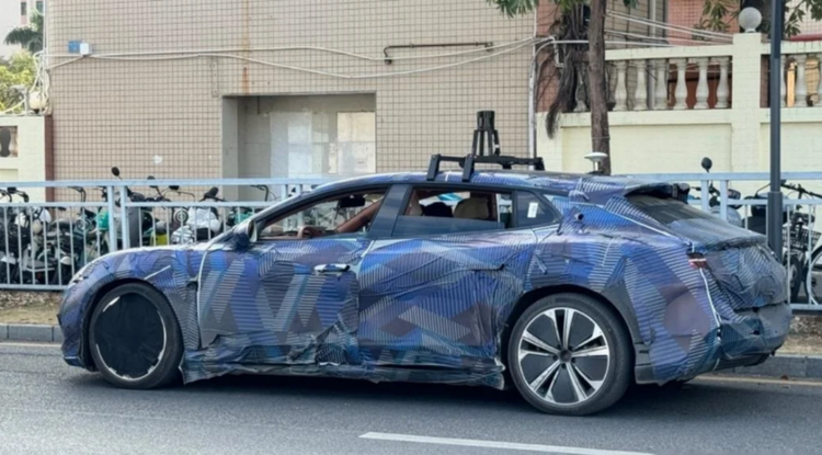 腾势全新猎装车曝光，定名Z9GT，价格可能只有Panamera一半？_车家号_发现车生活_汽车之家