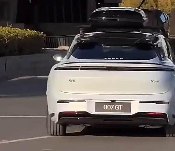 【文章】极氪007GT详解：最美猎装、强劲动力，20万多元值不值？_车家号_汽车之家